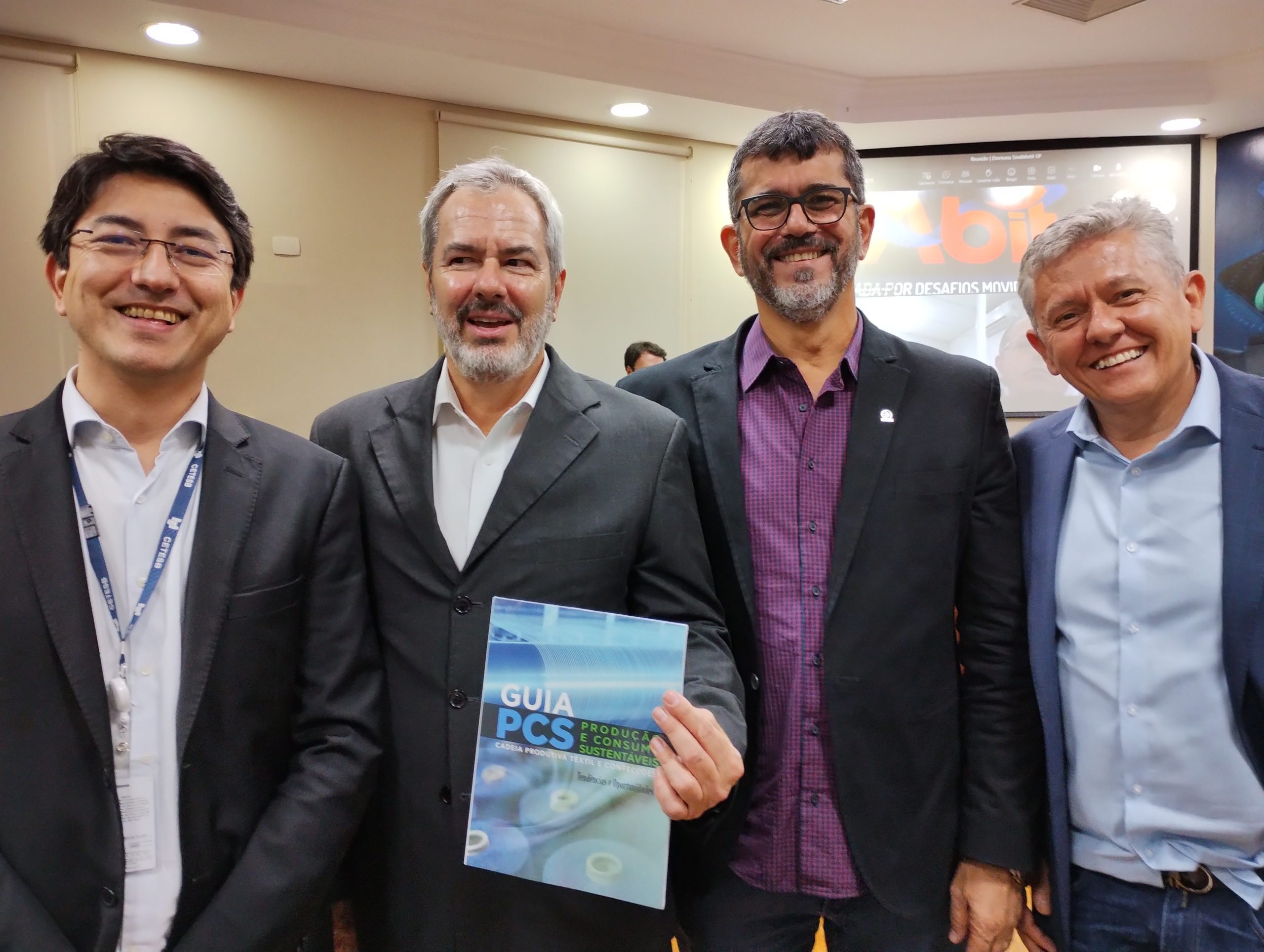 GUIA PCS - Cadeia Produtiva Têxtil e Confecções - 2023 - ABTT ...